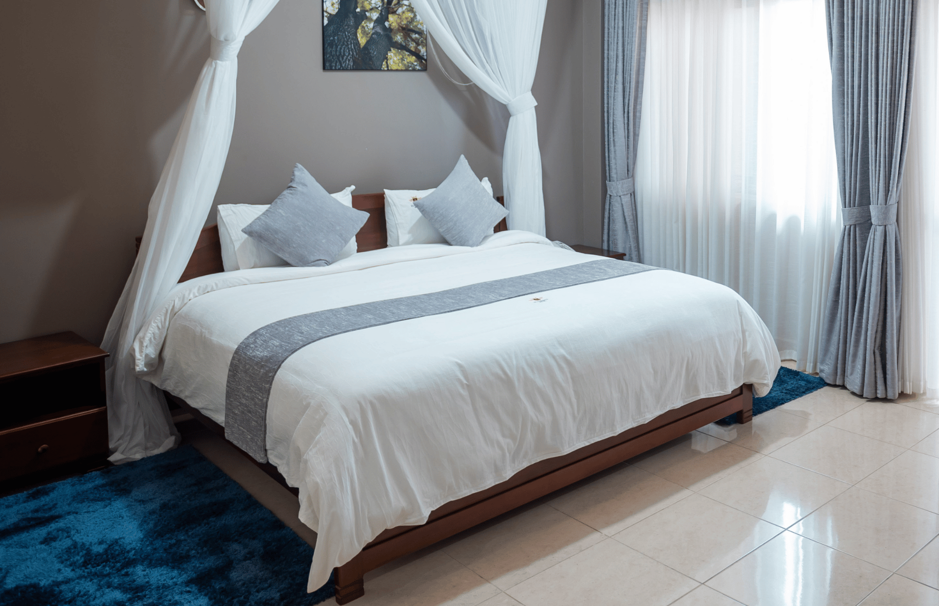 Standard Deluxe - Silverback Hotel - A Unique Brand of Luxury